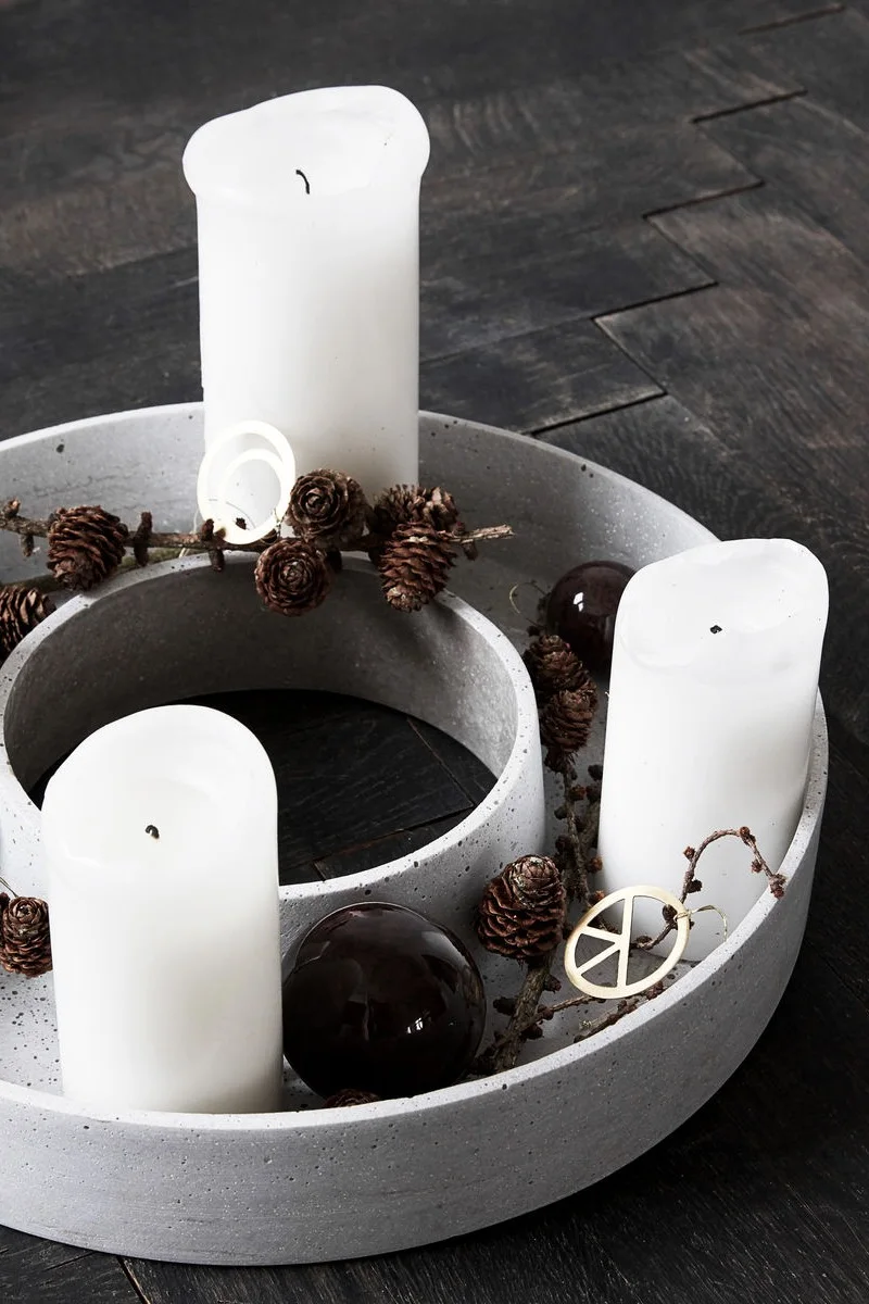 Candelabros de adviento para la Navidad